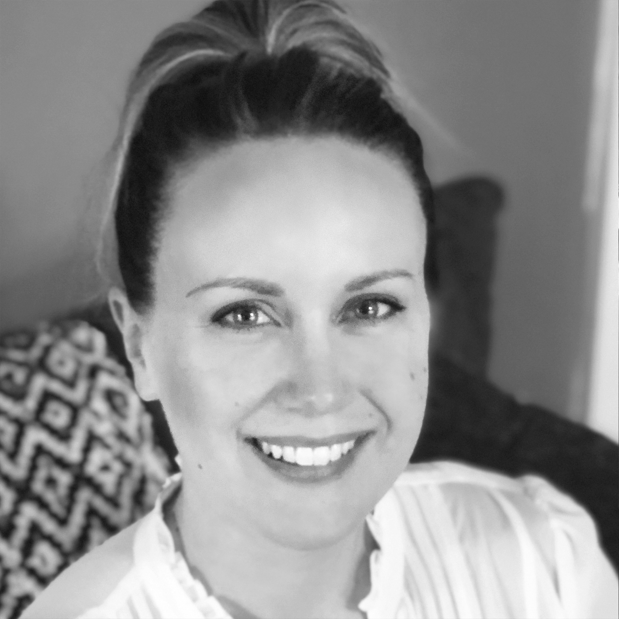 Dina June - Wild Apple